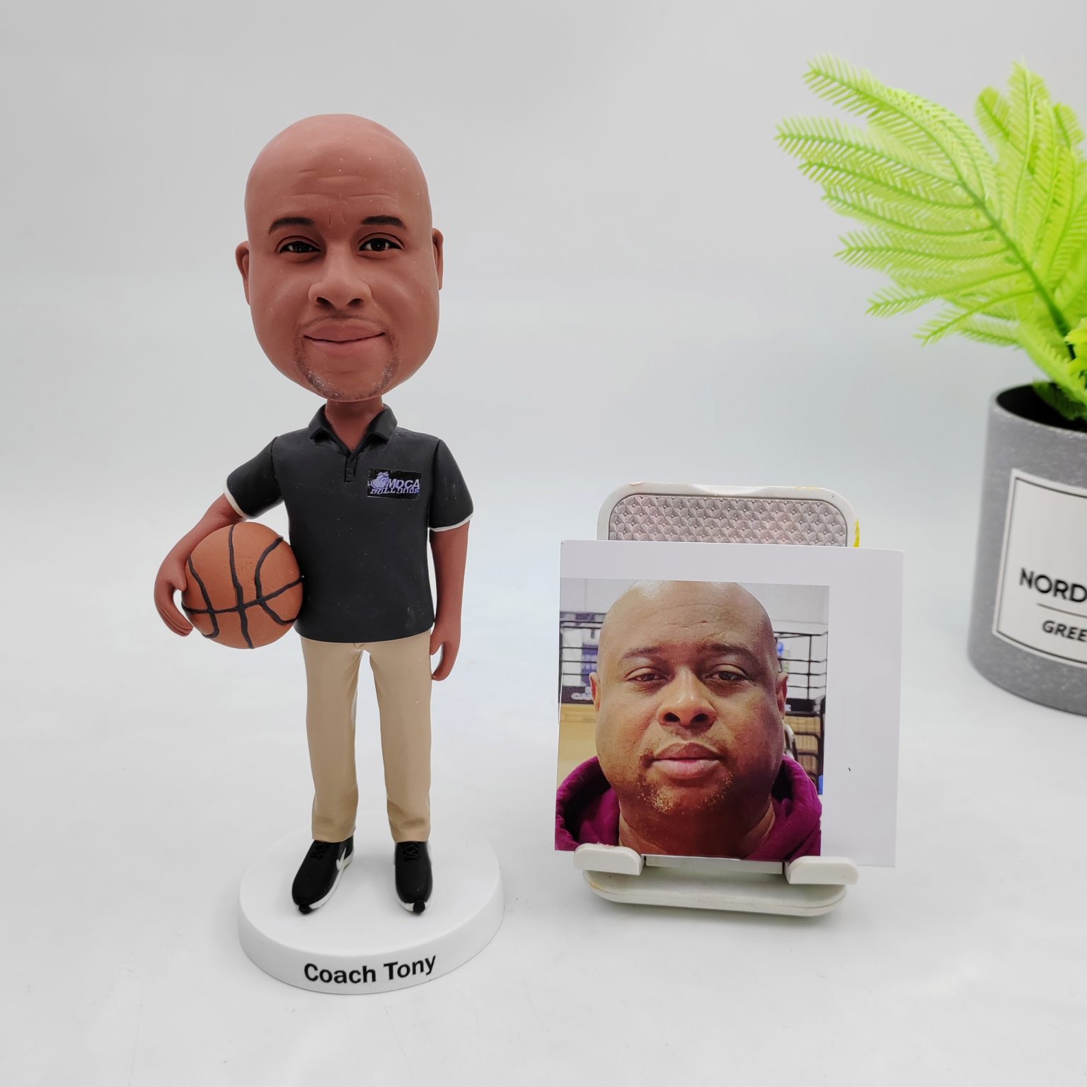 Basketball coach bobbleheads - Bbobbler